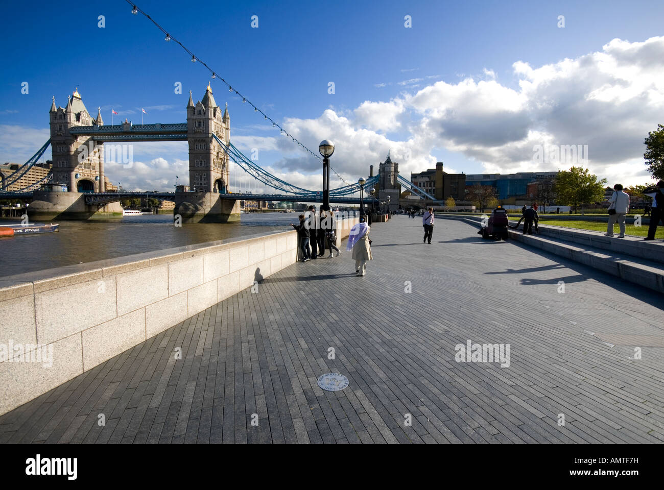 Tower Brige in the queens way London Stock Photo - Alamy