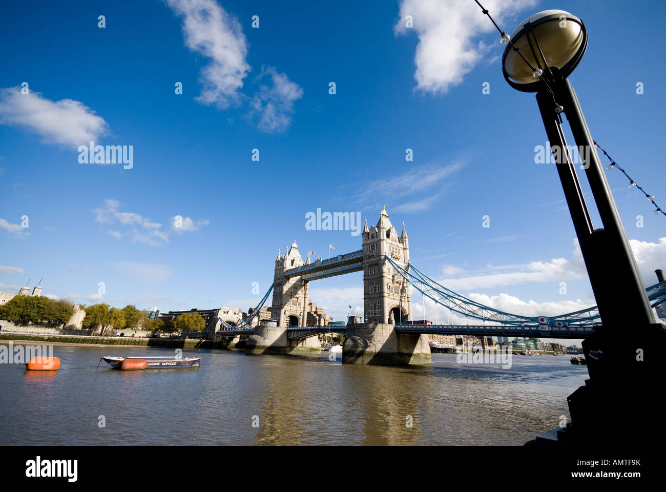 Tower brige in london england hi-res stock photography and images - Alamy