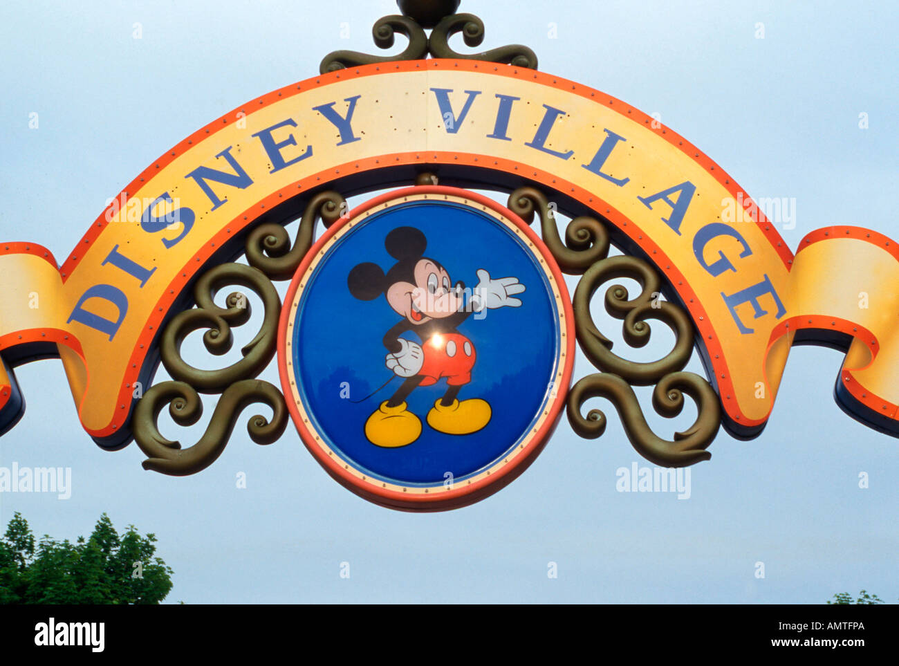 Disney hi-res stock photography and images - Alamy