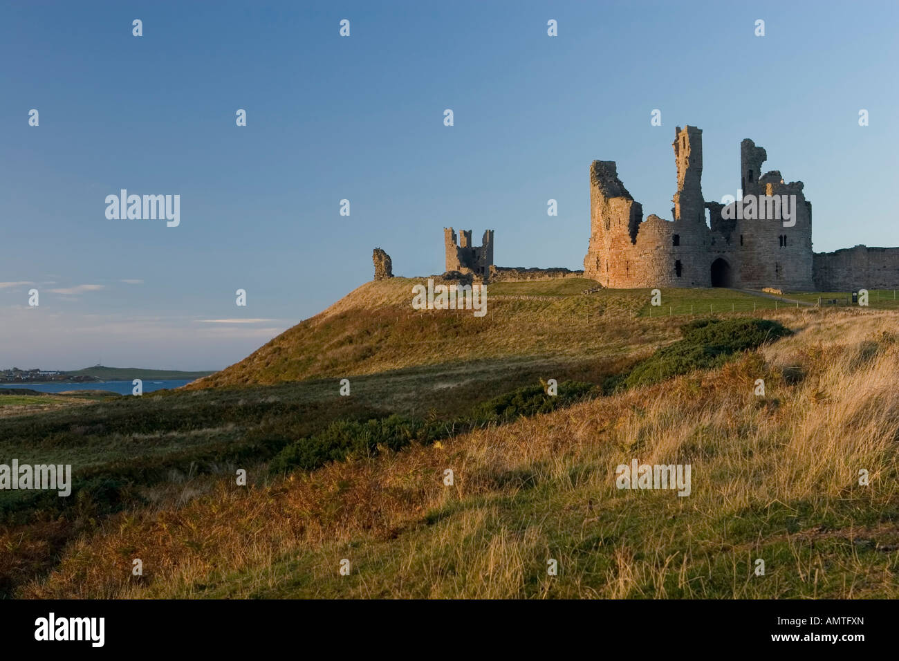 Dunstanburgh Castle, Northumbria Stock Photo - Alamy