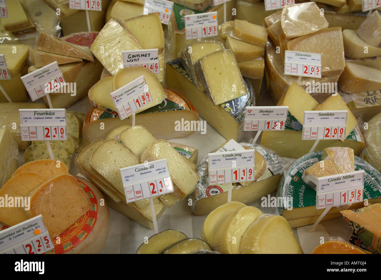 Foreign cheeses hi-res stock photography and images - Alamy