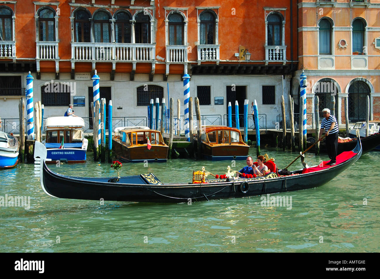 Venice boats middle ages hi-res stock photography and images - Alamy