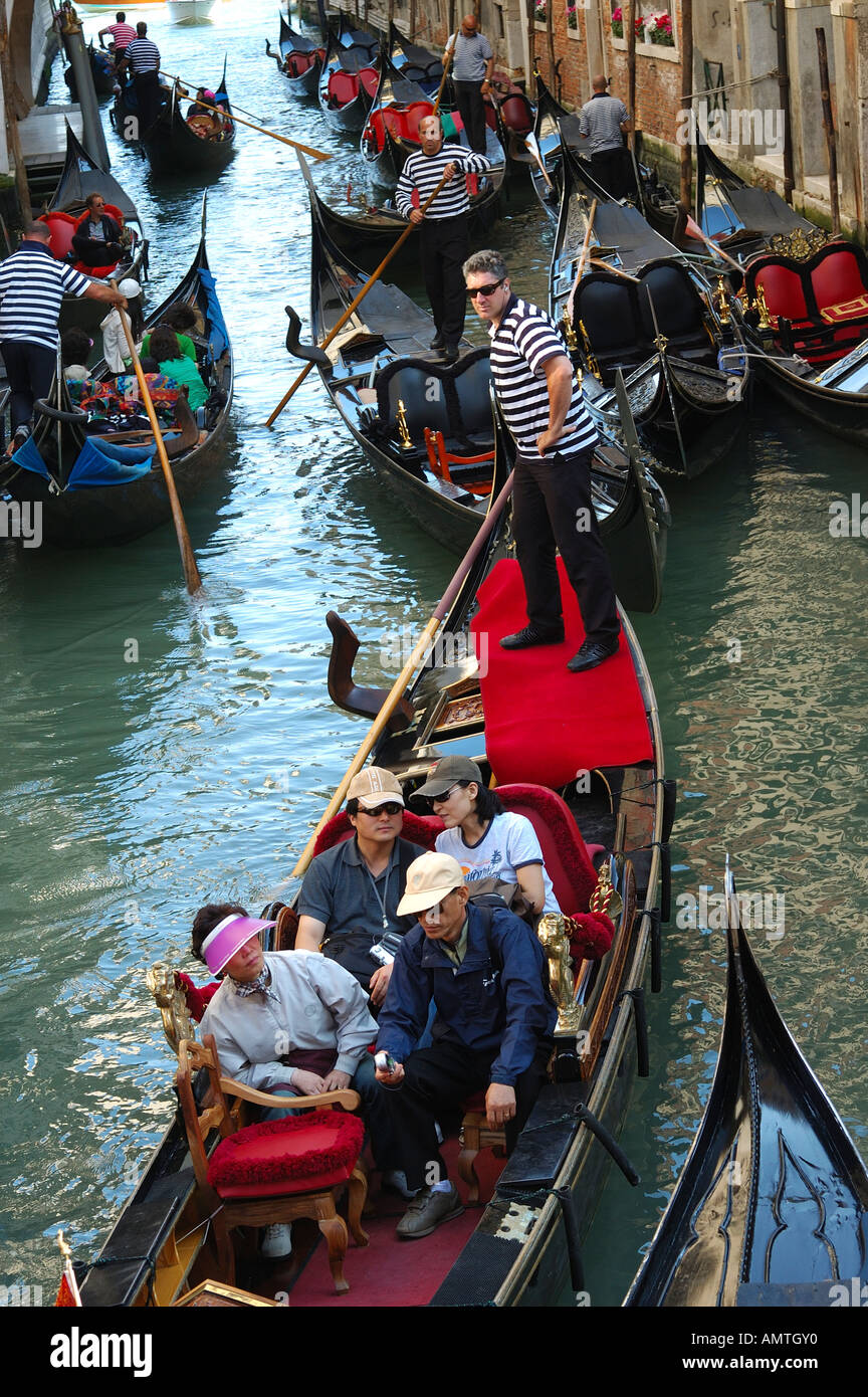 Gondola skiff hi-res stock photography and images - Alamy
