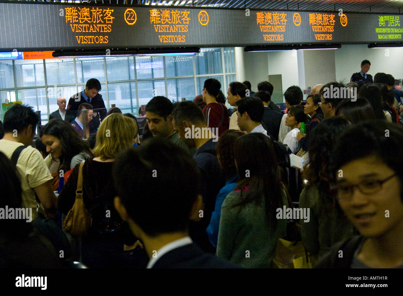 Immigration Waiting Line Macau Side of Hong Kong and Macau Border ...