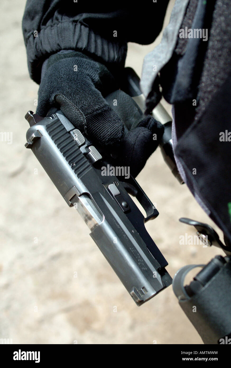 Swat Team Weapons Stock Photos & Swat Team Weapons Stock Images - Alamy
