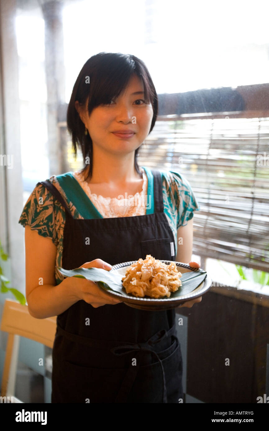 Japanese waitress hi-res stock photography and images - Alamy