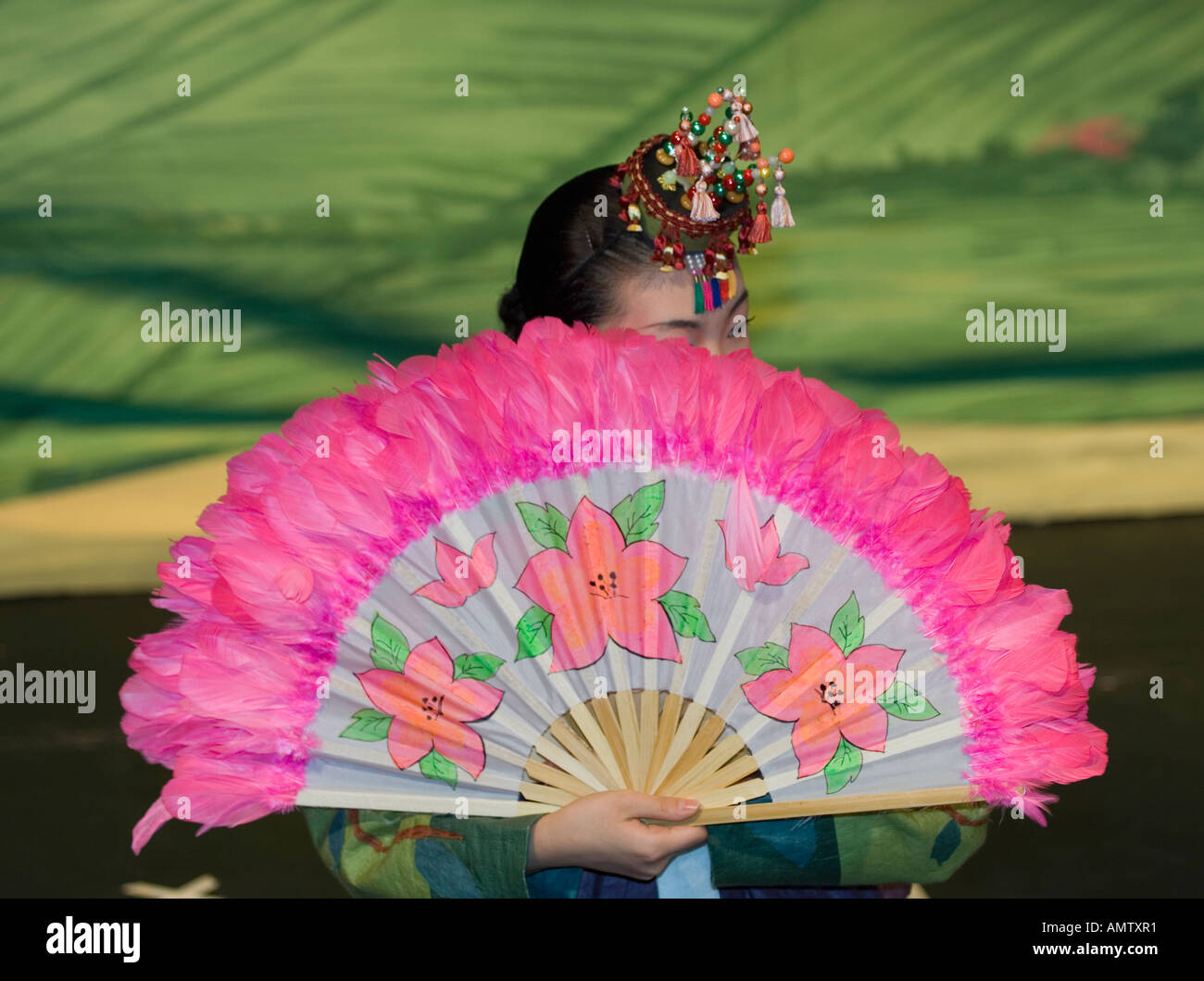 Korean fan hi-res stock photography and images - Alamy