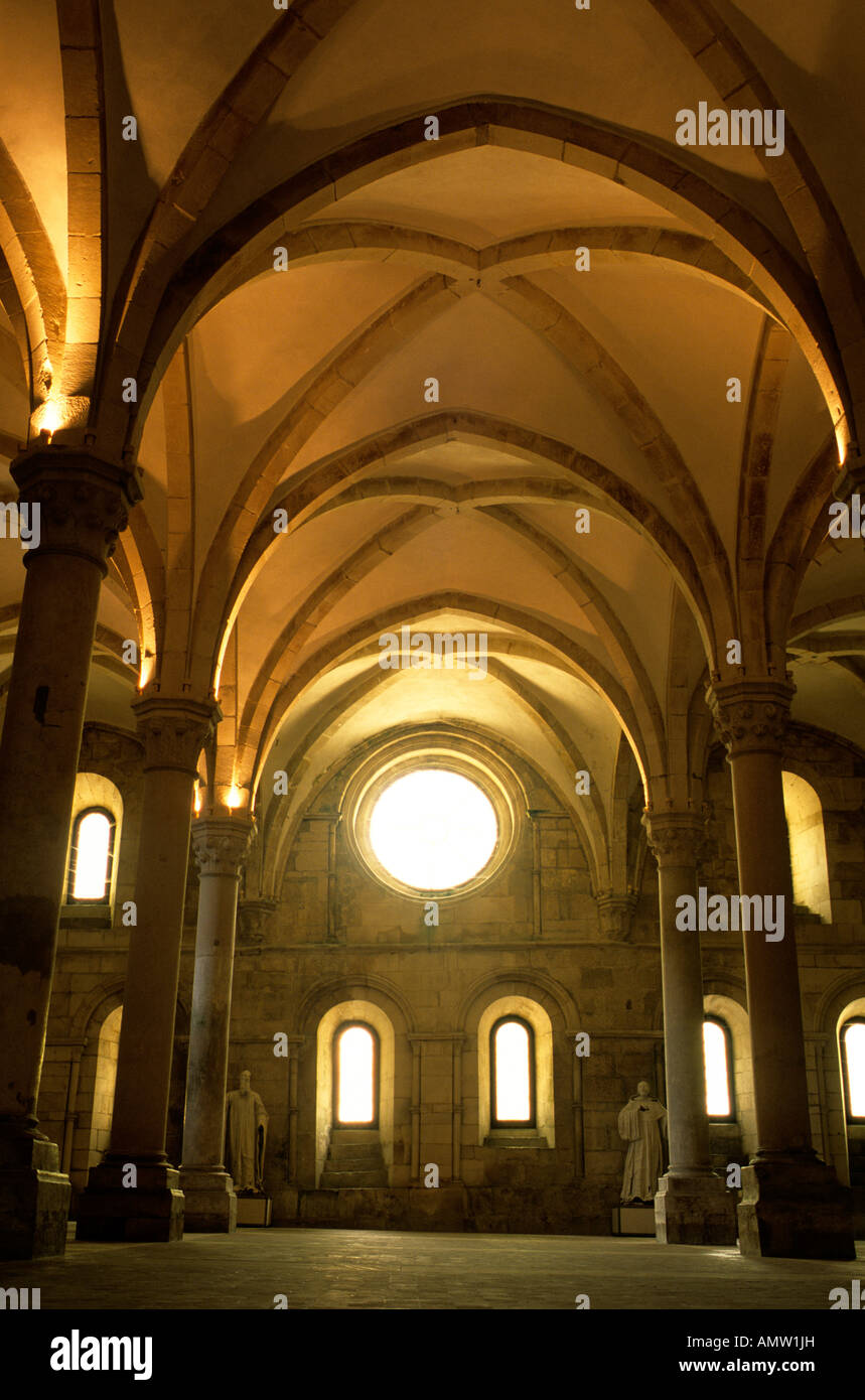 The refectory in the Mosteiro de Santa Maria de Alcobaça, Alcobaça ...