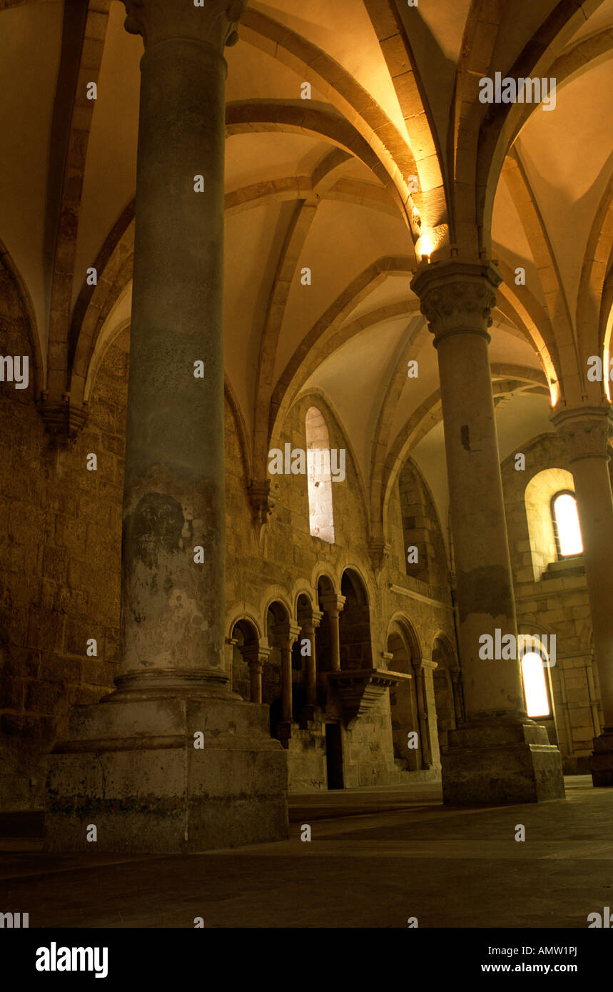 The refectory in the Mosteiro de Santa Maria de Alcobaça, Alcobaça ...