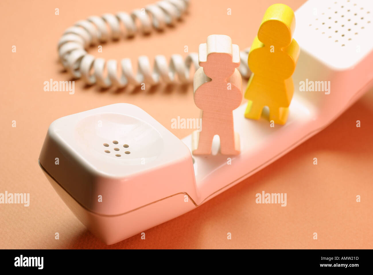 Wire figures hi-res stock photography and images - Alamy