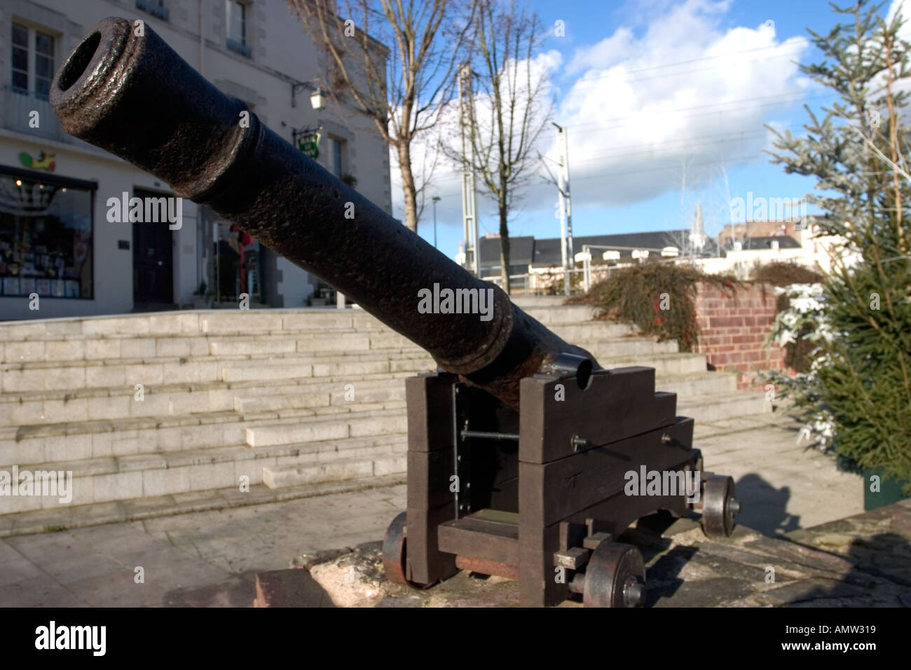 Old Fashioned Canon in redon brittany Stock Photo - Alamy