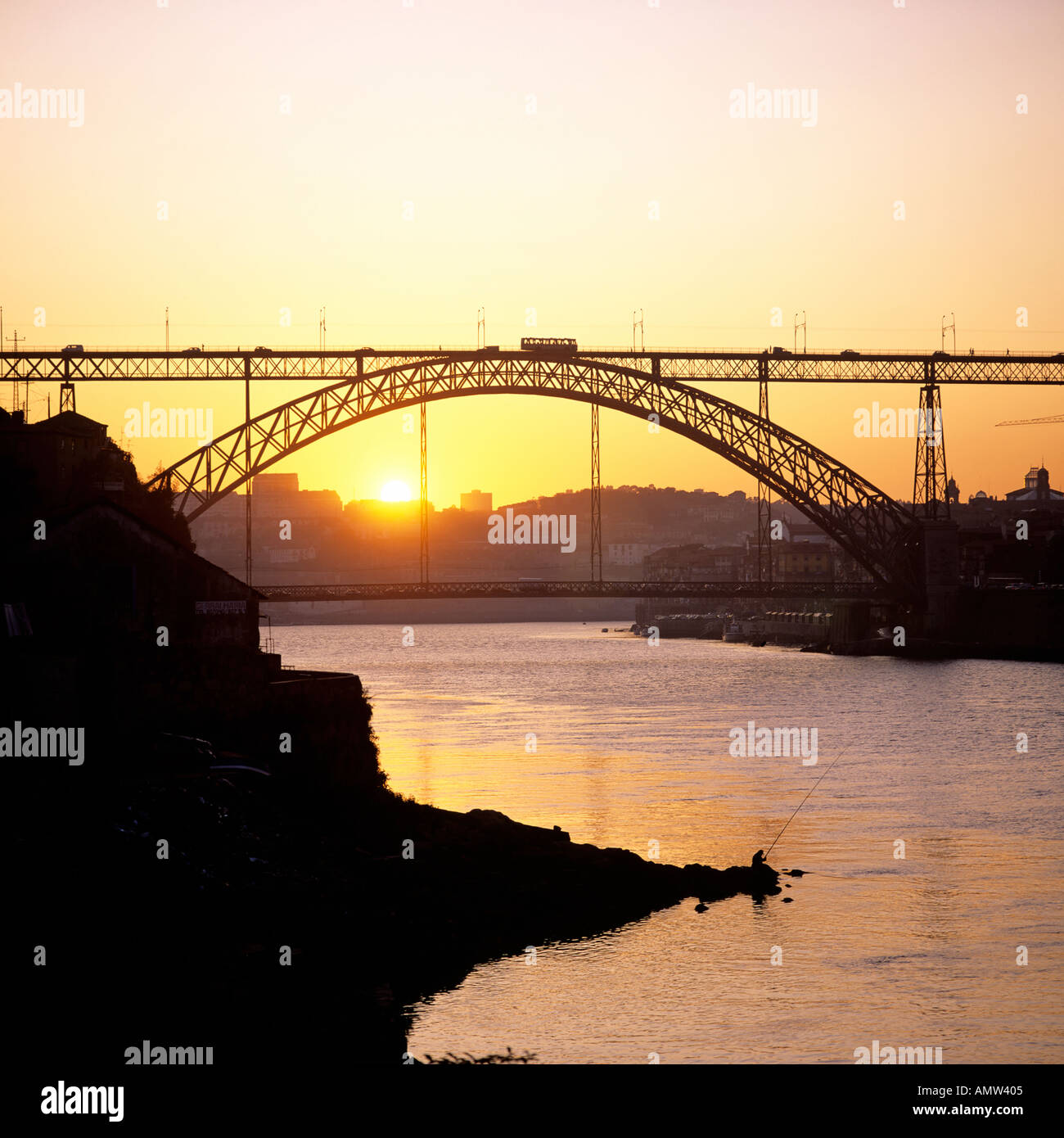 PORTUGAL PORTO PONTE RODOVIARA D.LUIS I LUIS I BRIDGE BUILT IN 1886 AND ...