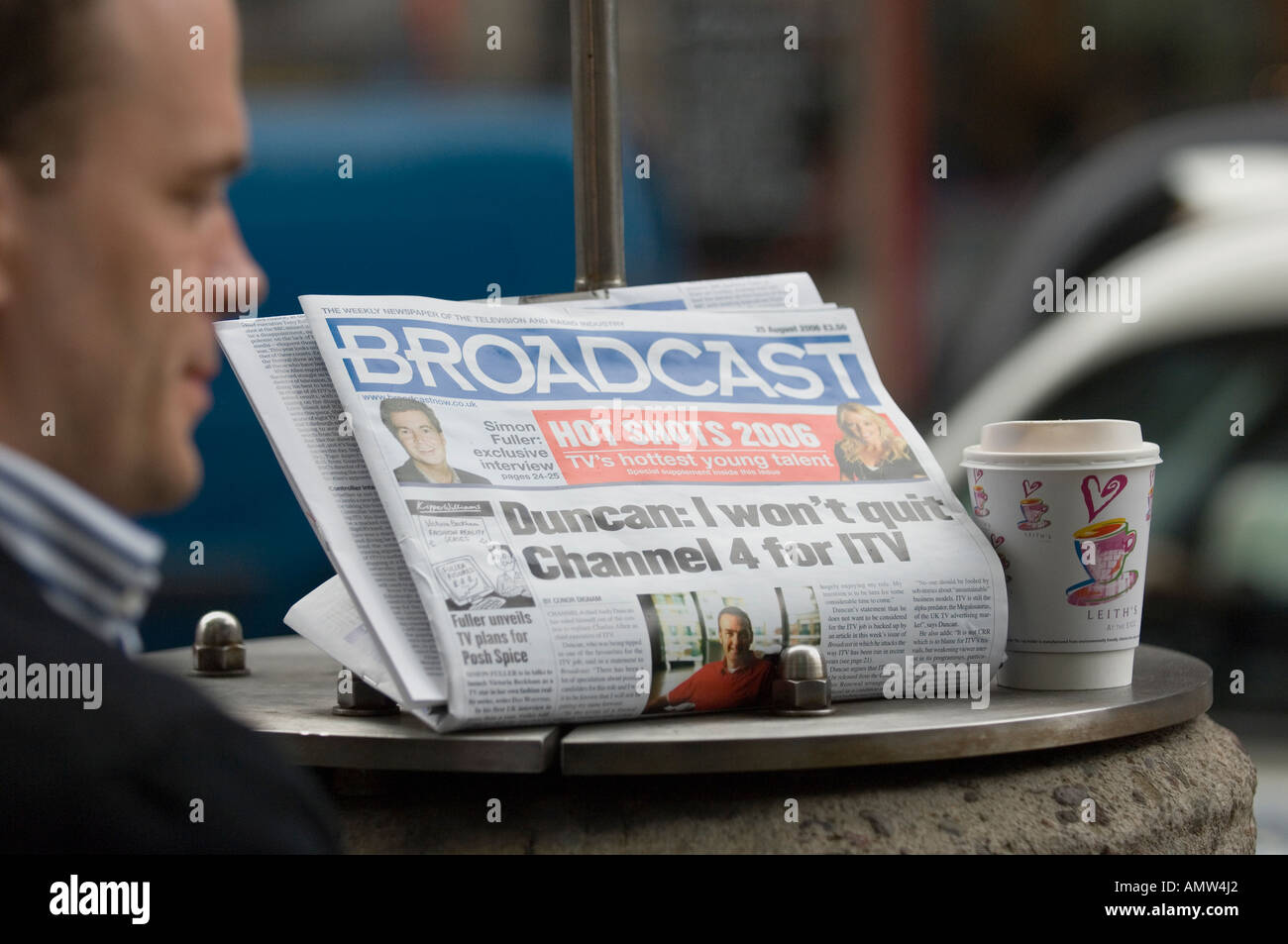 Tv newspaper hi-res stock photography and images - Alamy