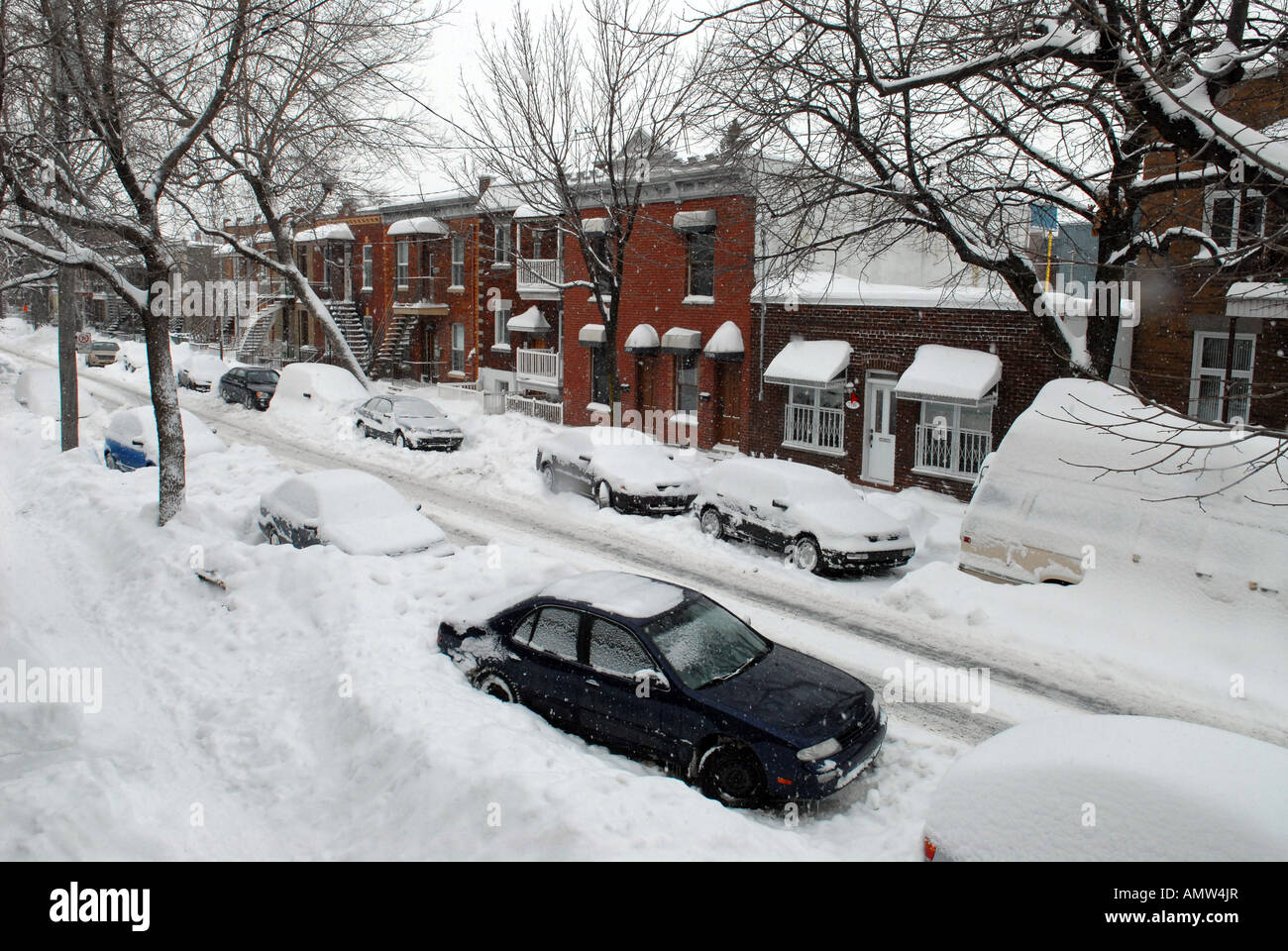 Cleaning streets canada hi-res stock photography and images - Alamy