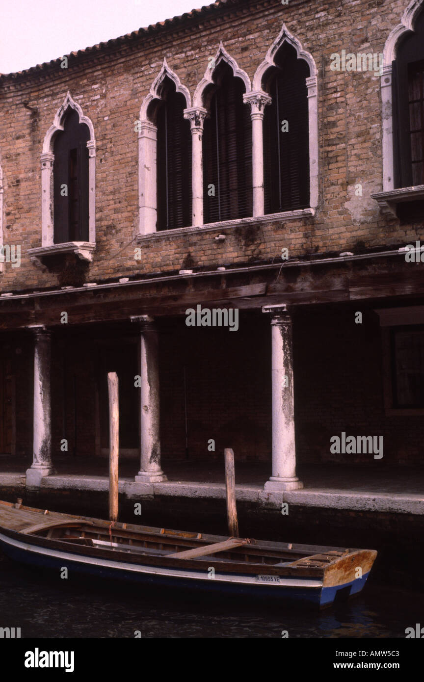 The old meat market in Venice with columns and ornate windows and a ...