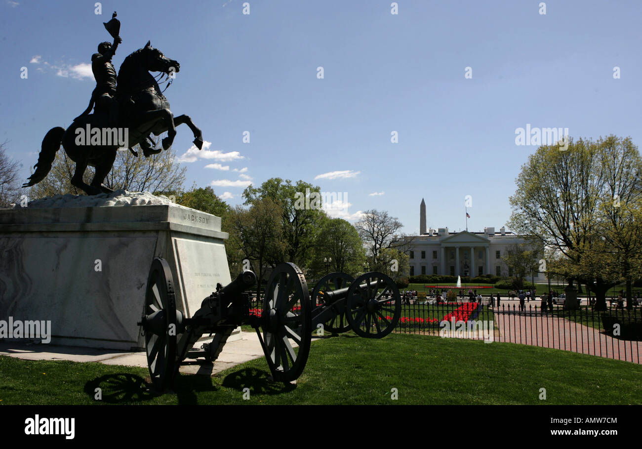 White house from lafayette park hi-res stock photography and images - Alamy