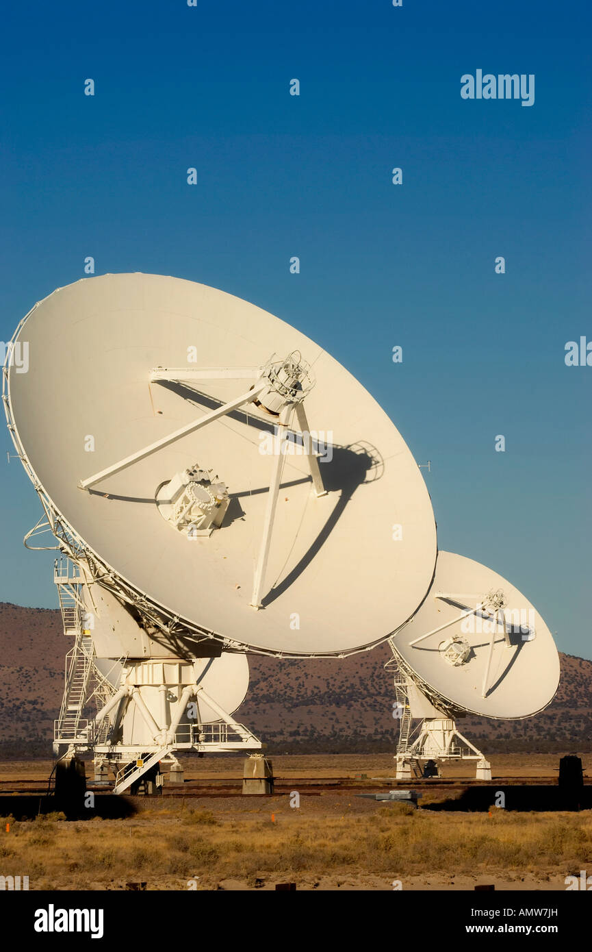 25m antenna hi-res stock photography and images - Alamy