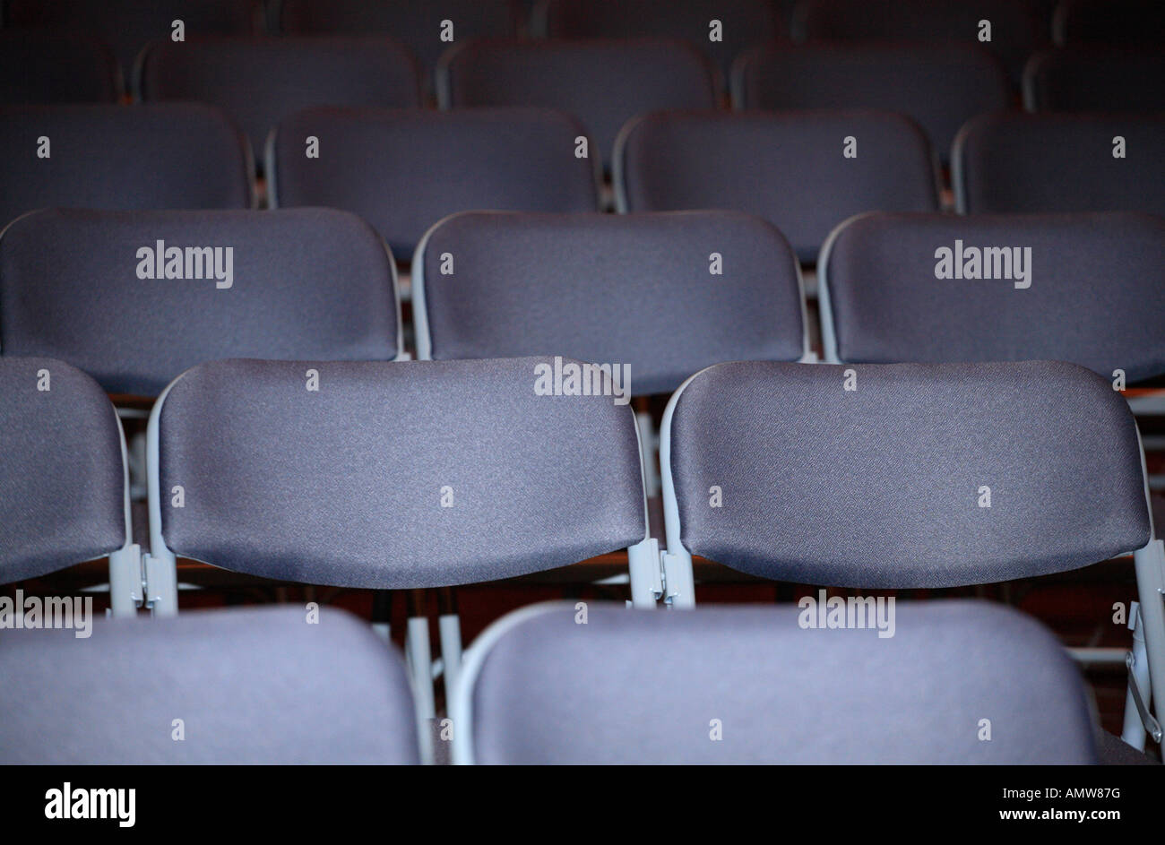 Rows of empty chairs Stock Photo - Alamy