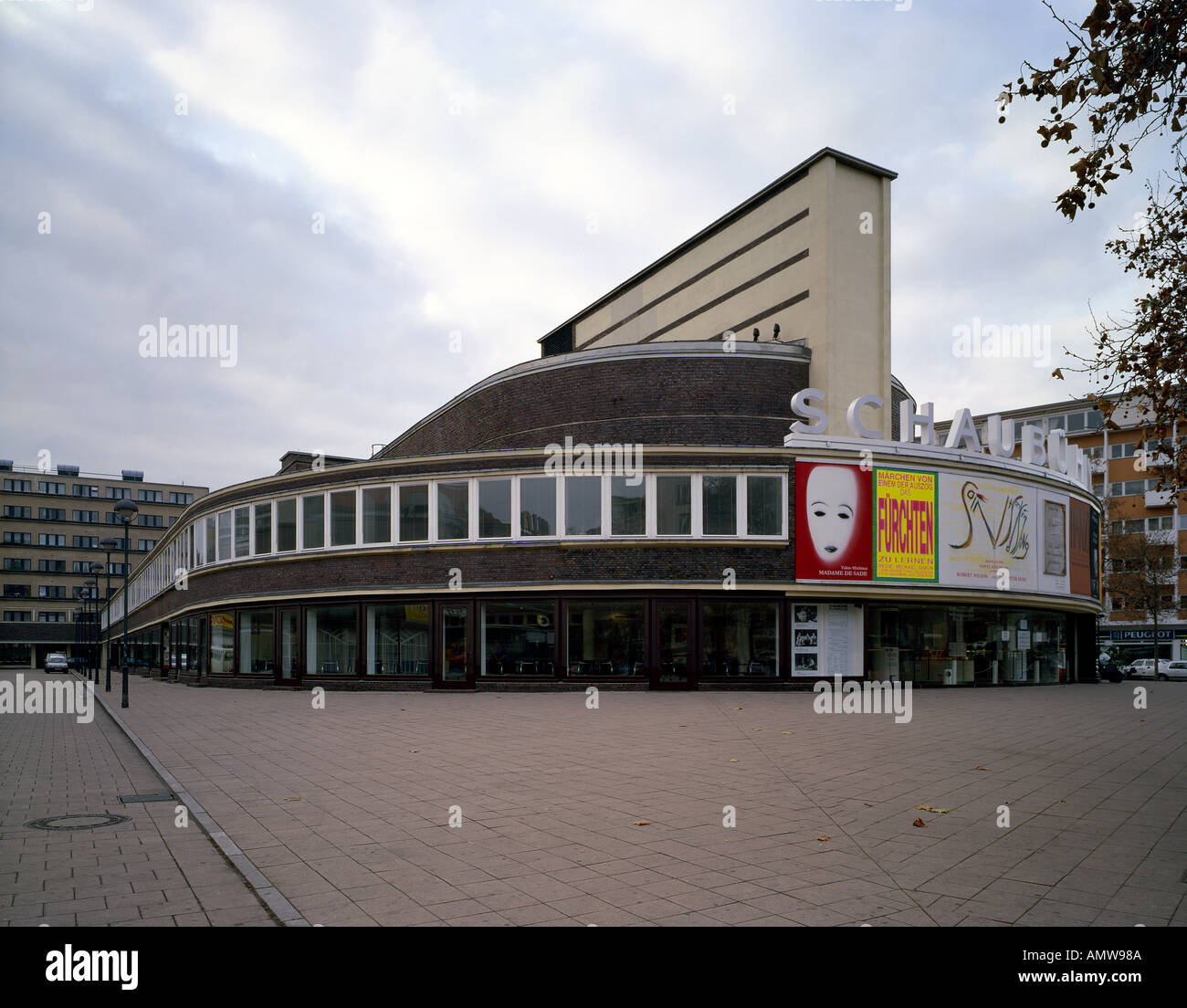 Woga komplex hi-res stock photography and images - Alamy