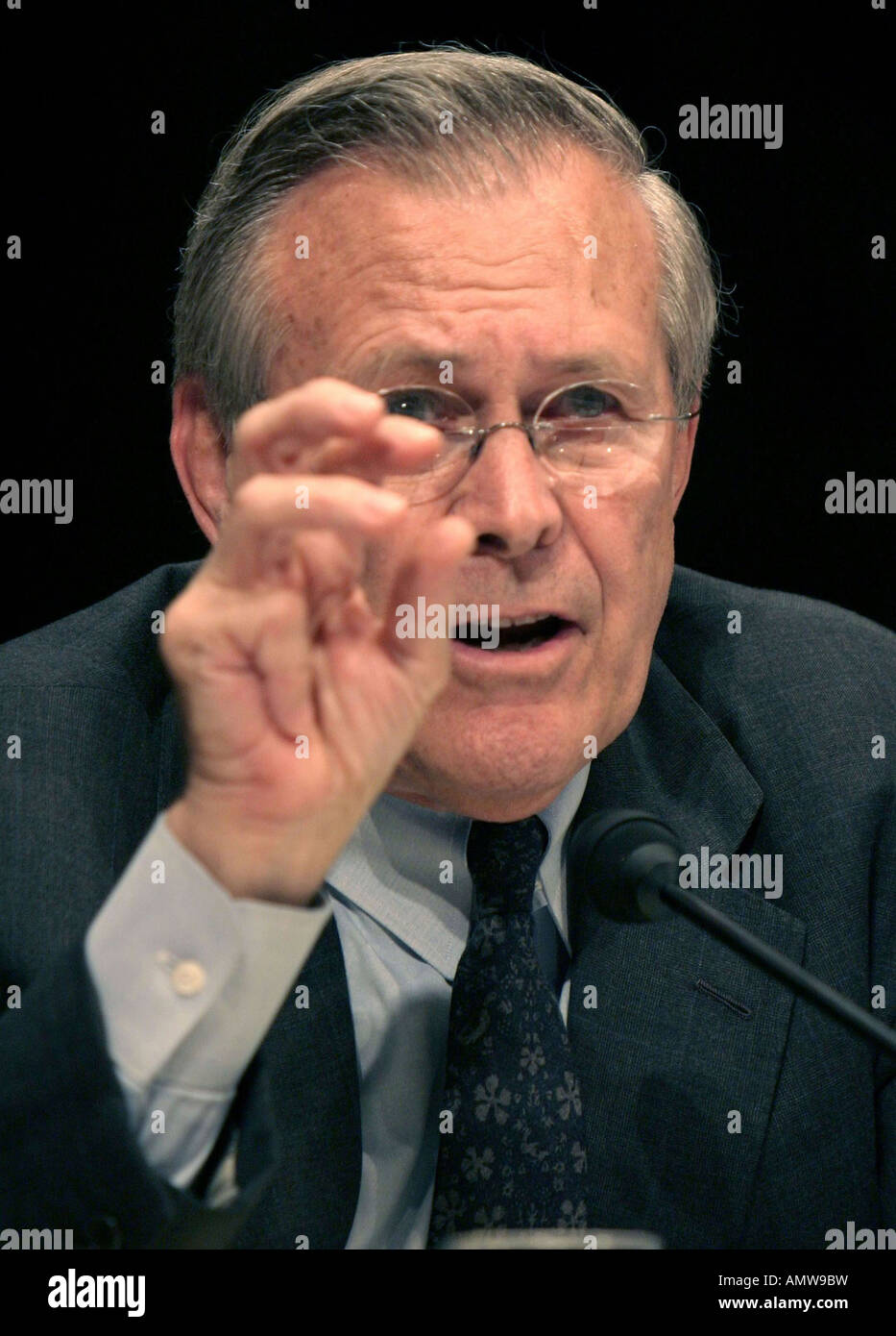Donald rumsfeld hi-res stock photography and images - Alamy