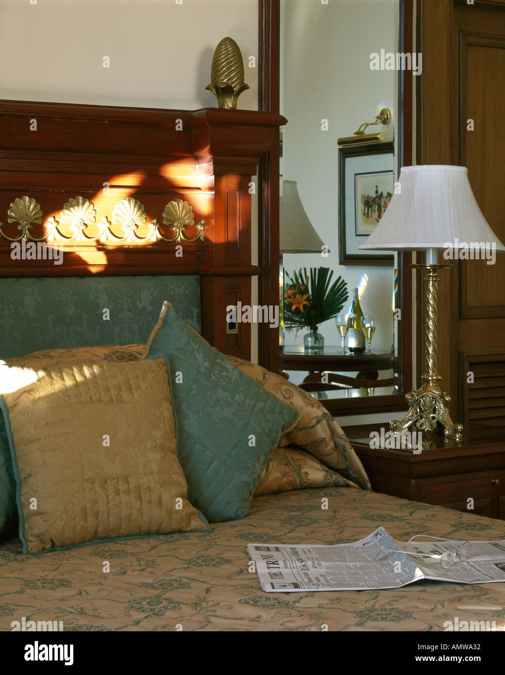 The cecil hotel interior hi-res stock photography and images - Alamy