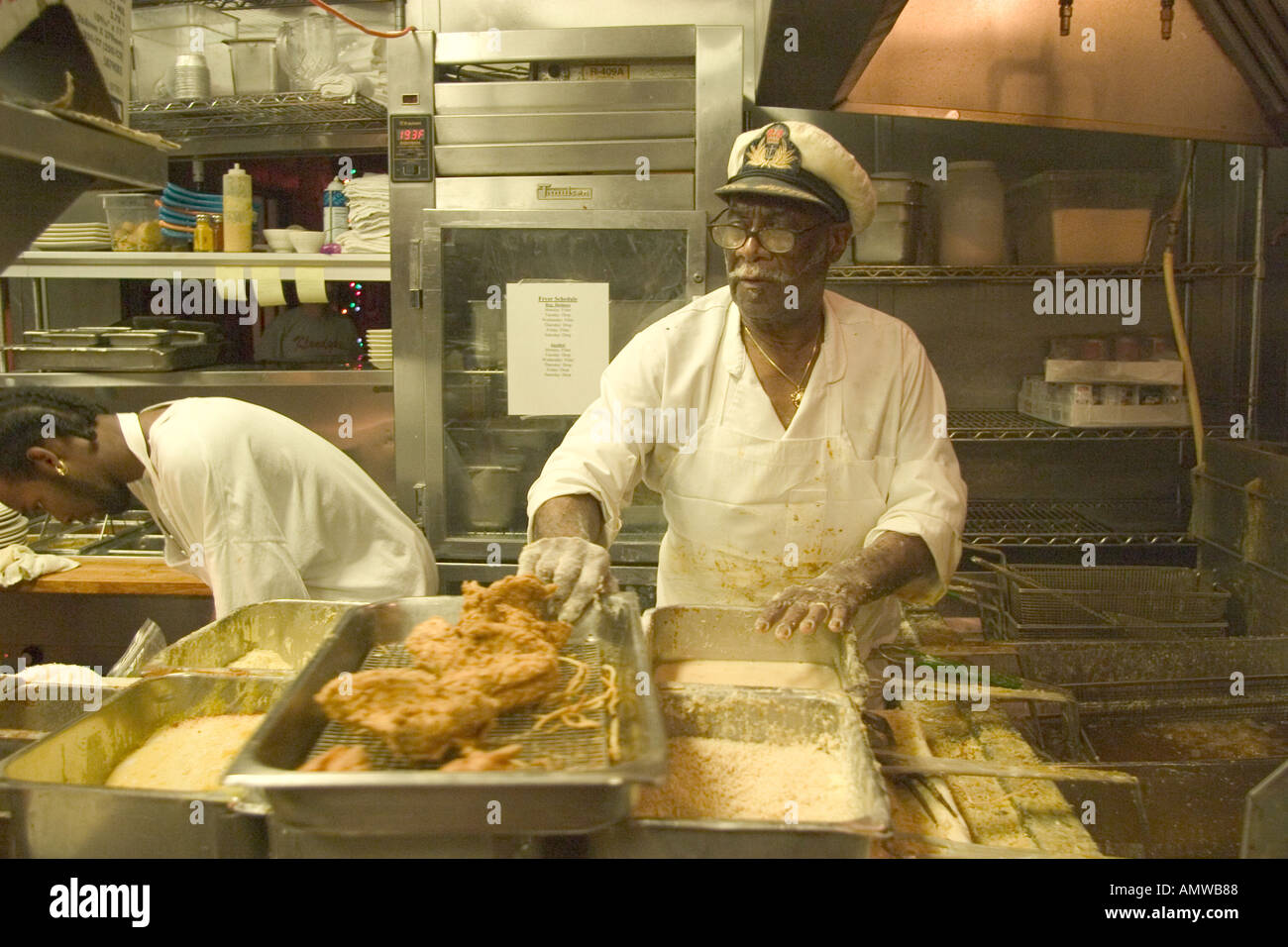 Chef Austin Leslie at right of Jacquesimo Restaurant in New Orleans ...