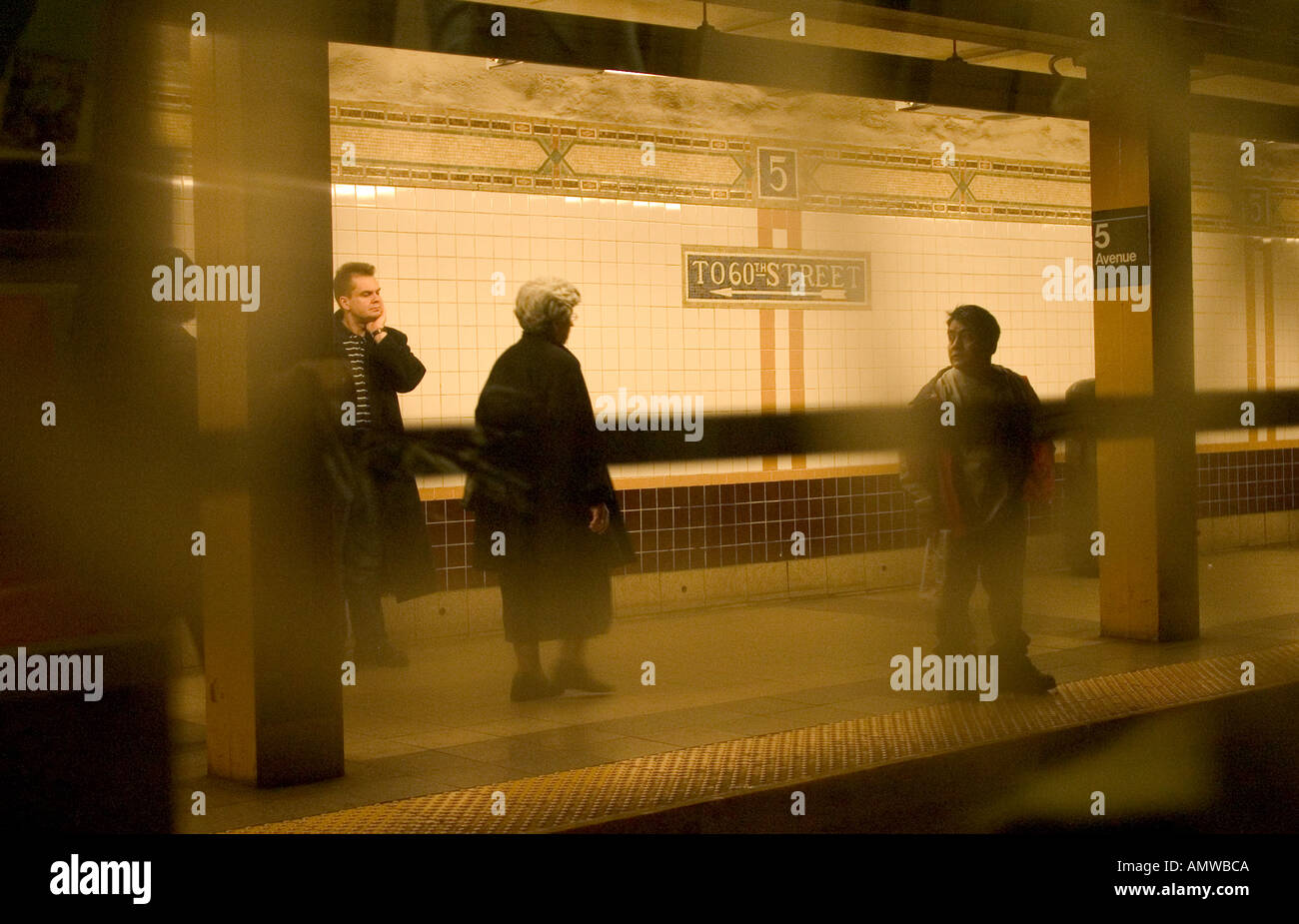 Irt station hi-res stock photography and images - Alamy