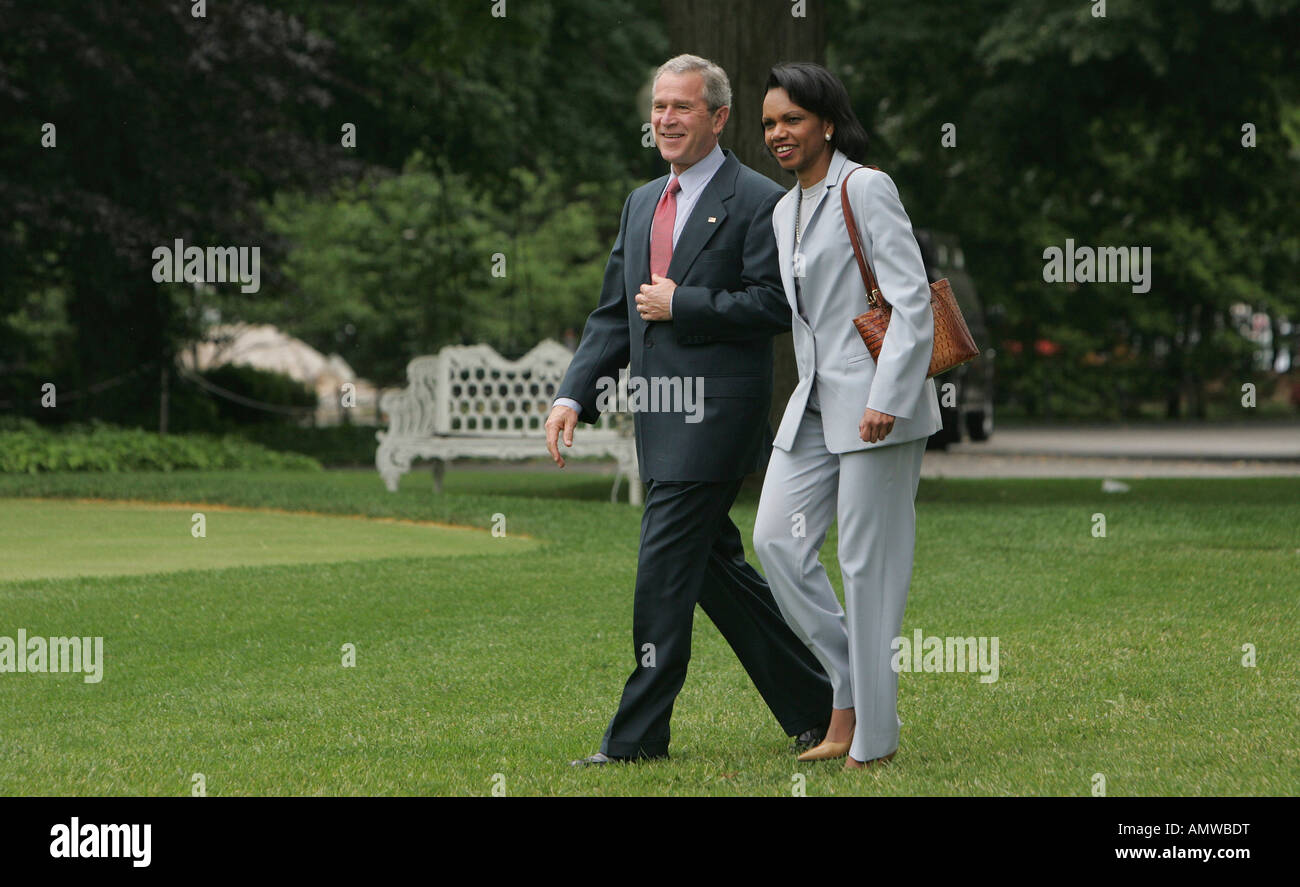 President George W Bush and Secretary of State Condoleezza Rice walk to ...