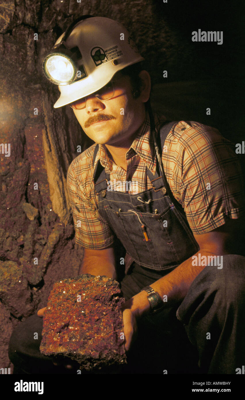 Miner in tunnel hi-res stock photography and images - Alamy