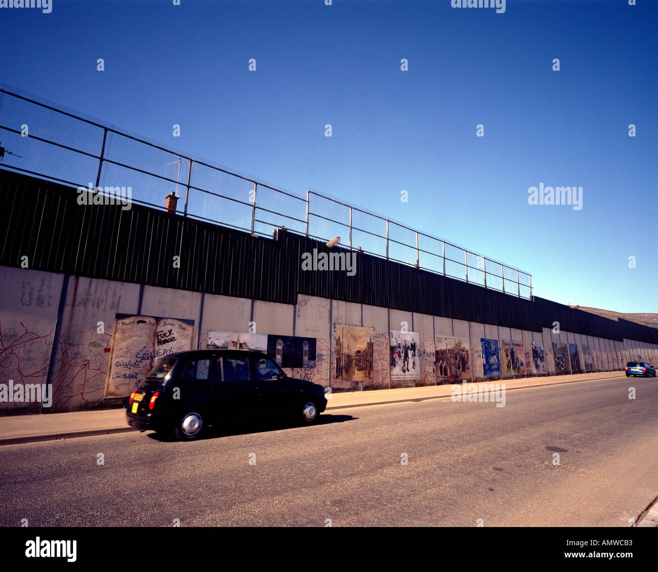 Peace Wall Belfast Northern Ireland Stock Photo - Alamy