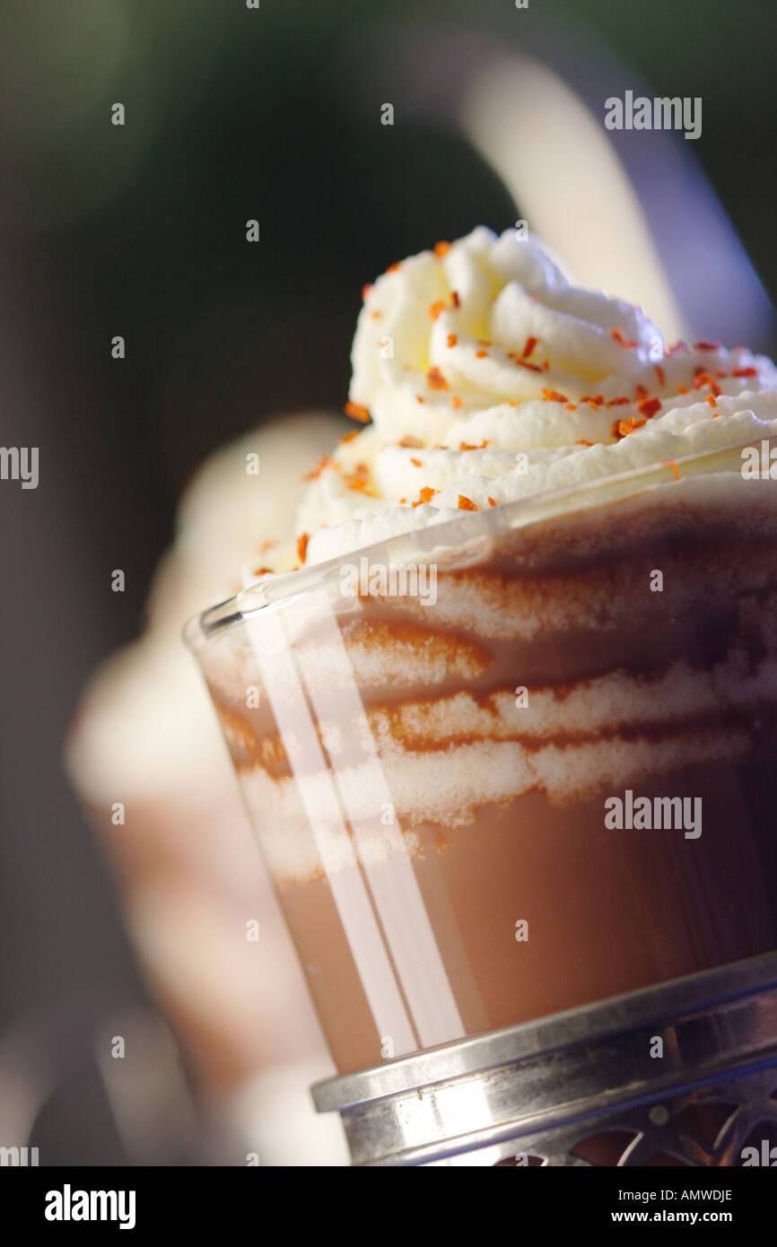 Hot chocolate luxury cocoa drink hi-res stock photography and images ...