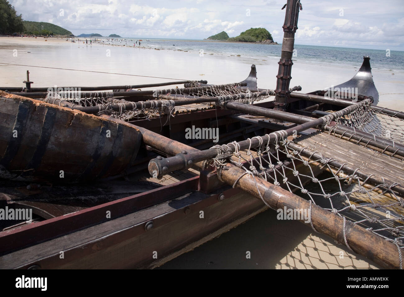 Trimaran hull hi-res stock photography and images - Alamy