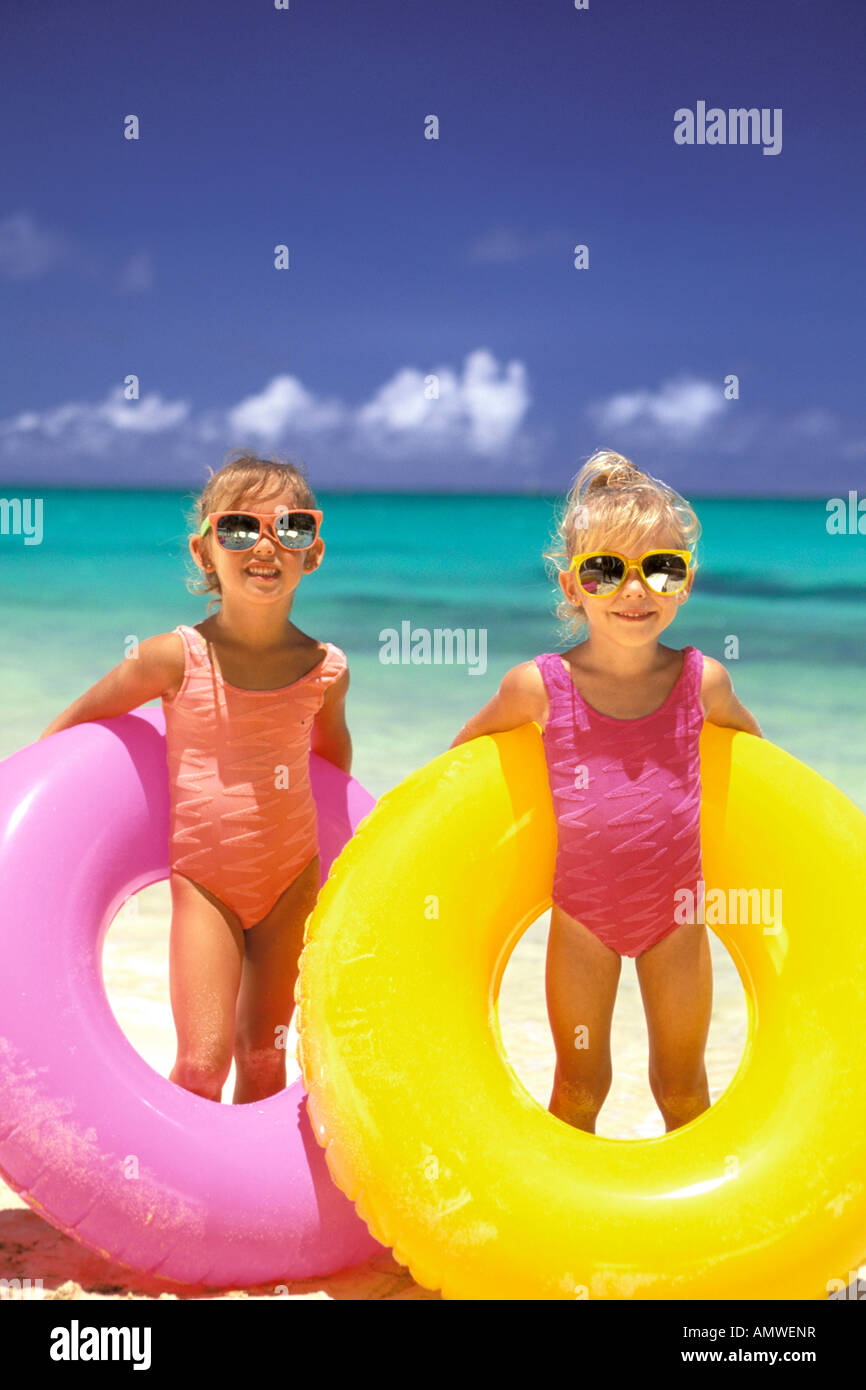 Two inner tubes hi-res stock photography and images - Alamy