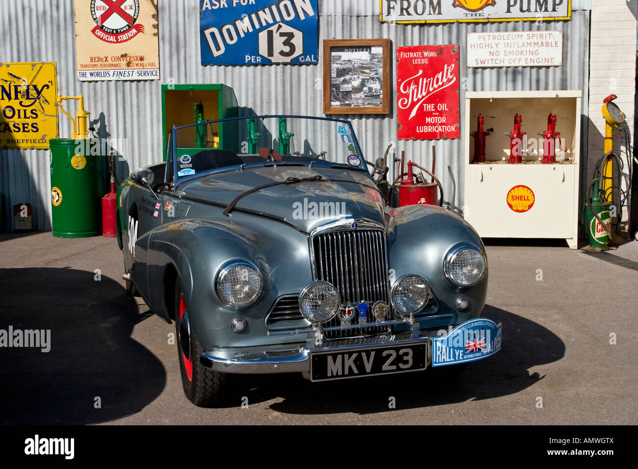 1953 talbot sunbeam alpine mk1 hi-res stock photography and images - Alamy