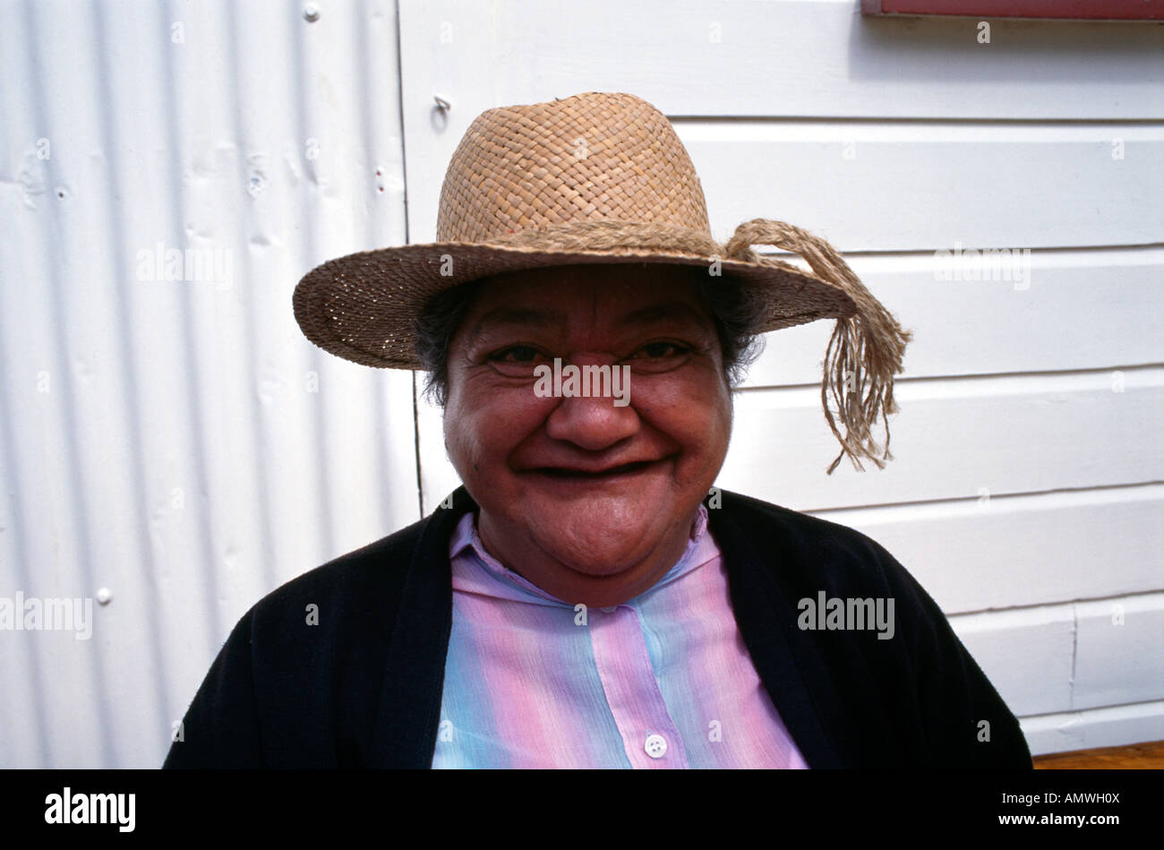 Maori smiling new zealand hi-res stock photography and images - Alamy