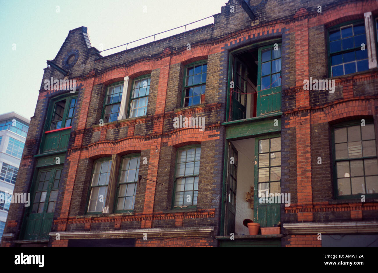 Terrace of warehouses at Tenter Ground in Spitalfields, London, E1 ...