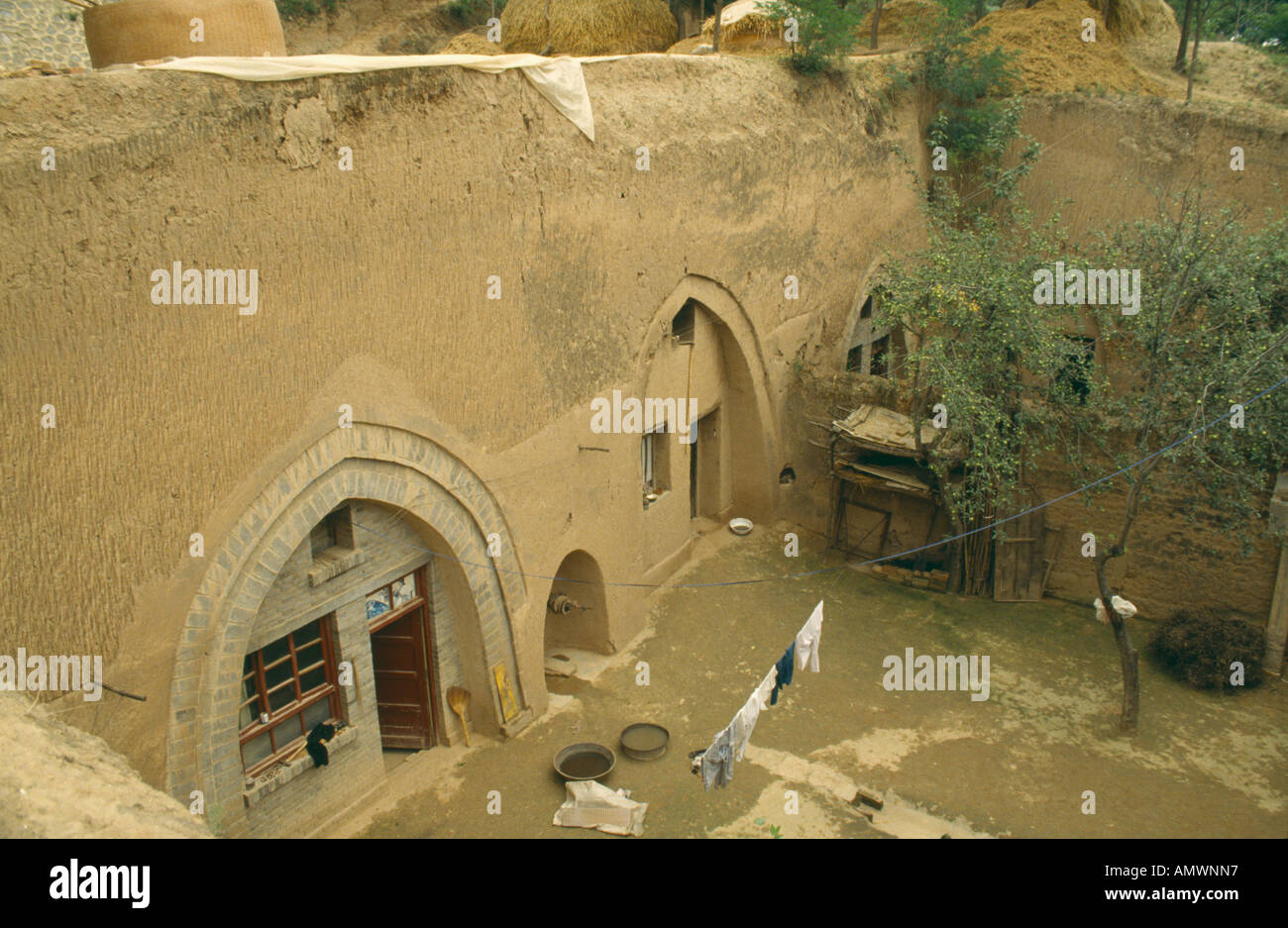 Loess cave houses hi-res stock photography and images - Alamy