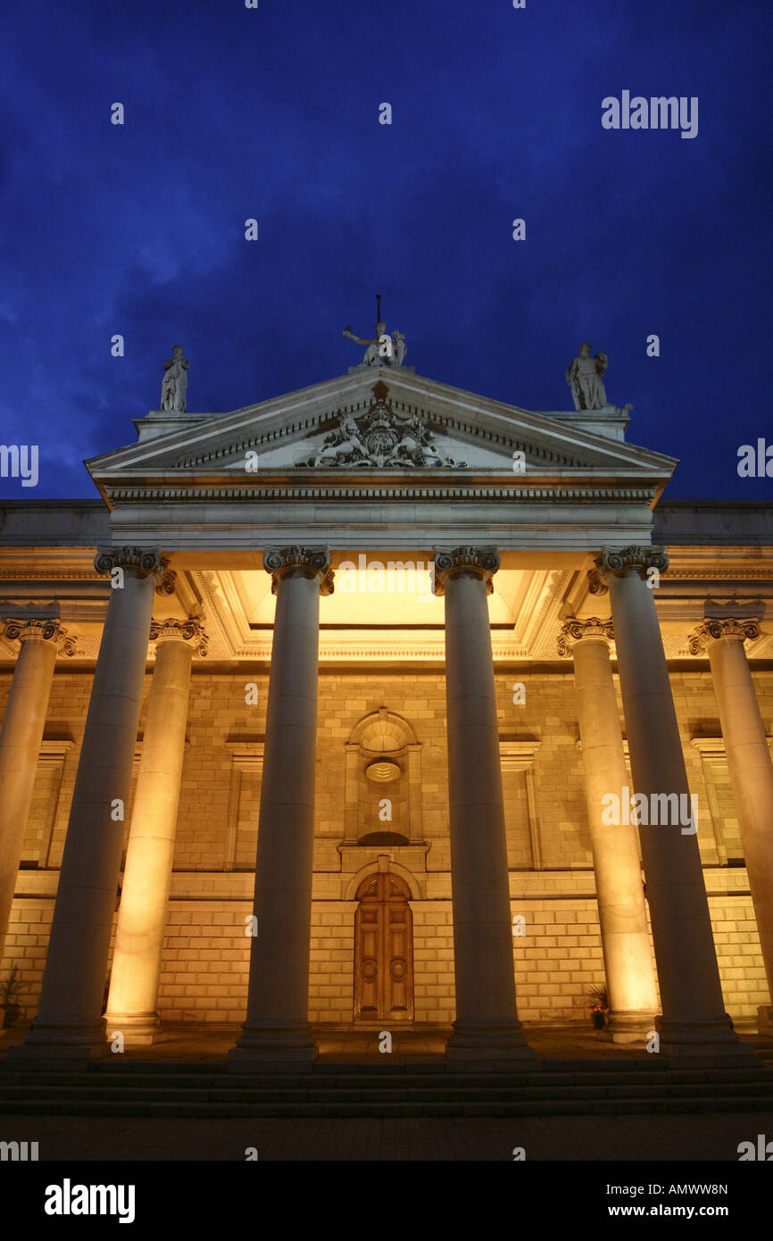 Bank of Ireland, Ireland, Dublin Stock Photo - Alamy