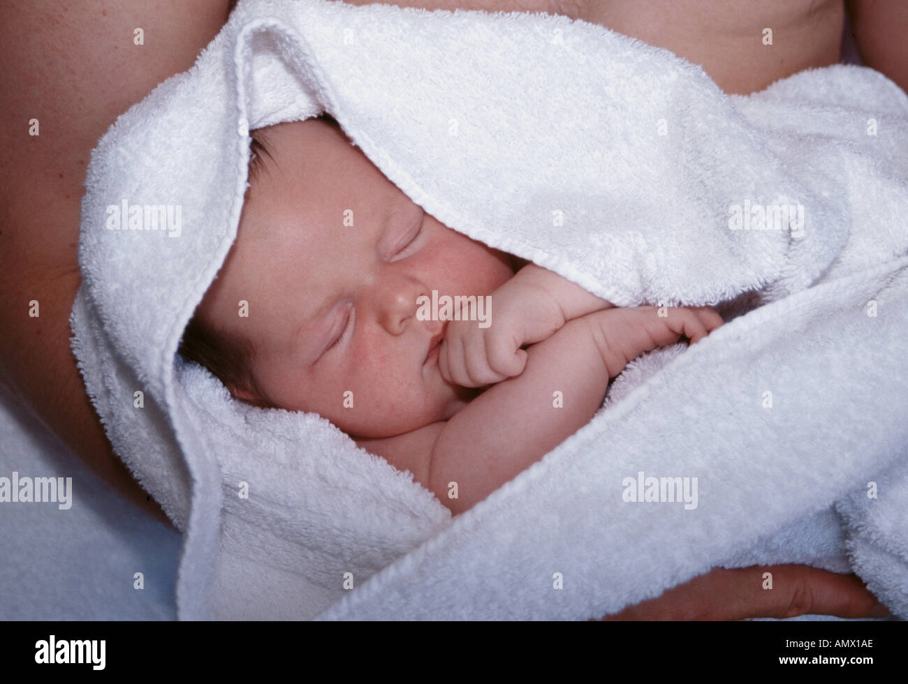 Sleeping new born baby boy hospital hi-res stock photography and images ...