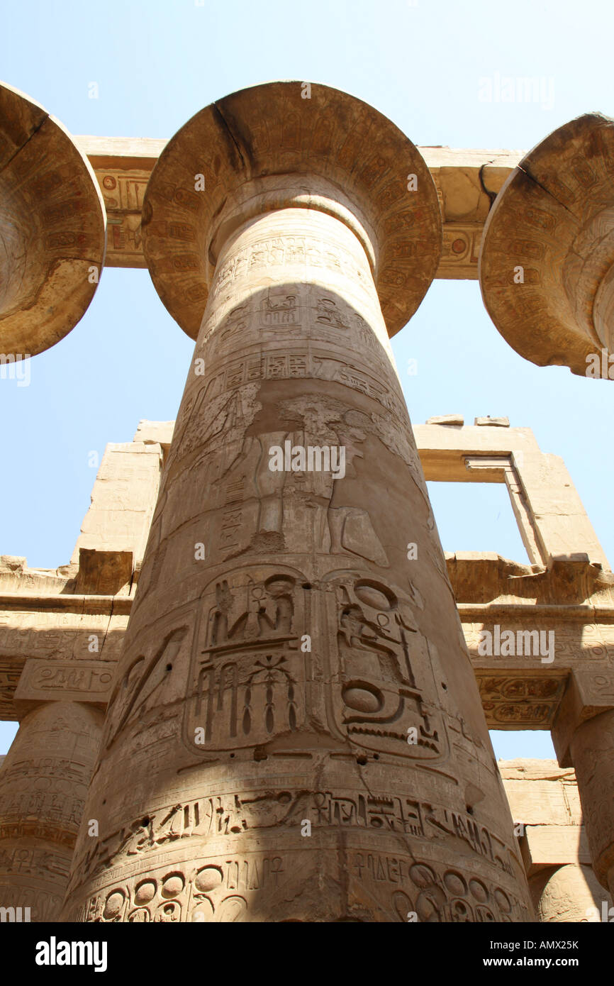 Buildings columns ancient egyptian hi-res stock photography and images ...
