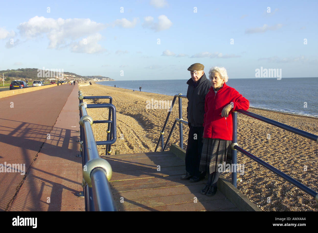 Kent hythe promenade hi-res stock photography and images - Alamy