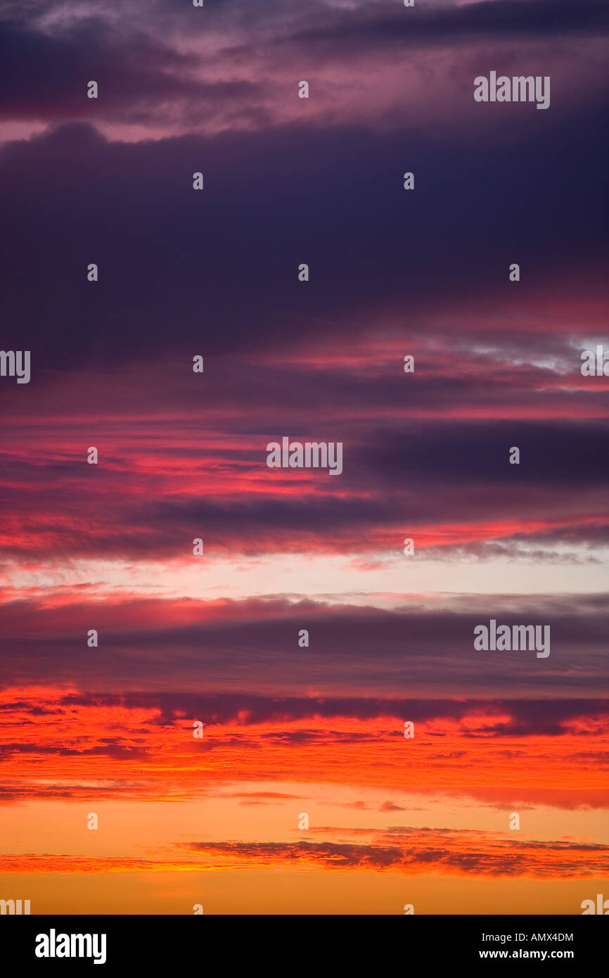 Red sunset hi-res stock photography and images - Alamy