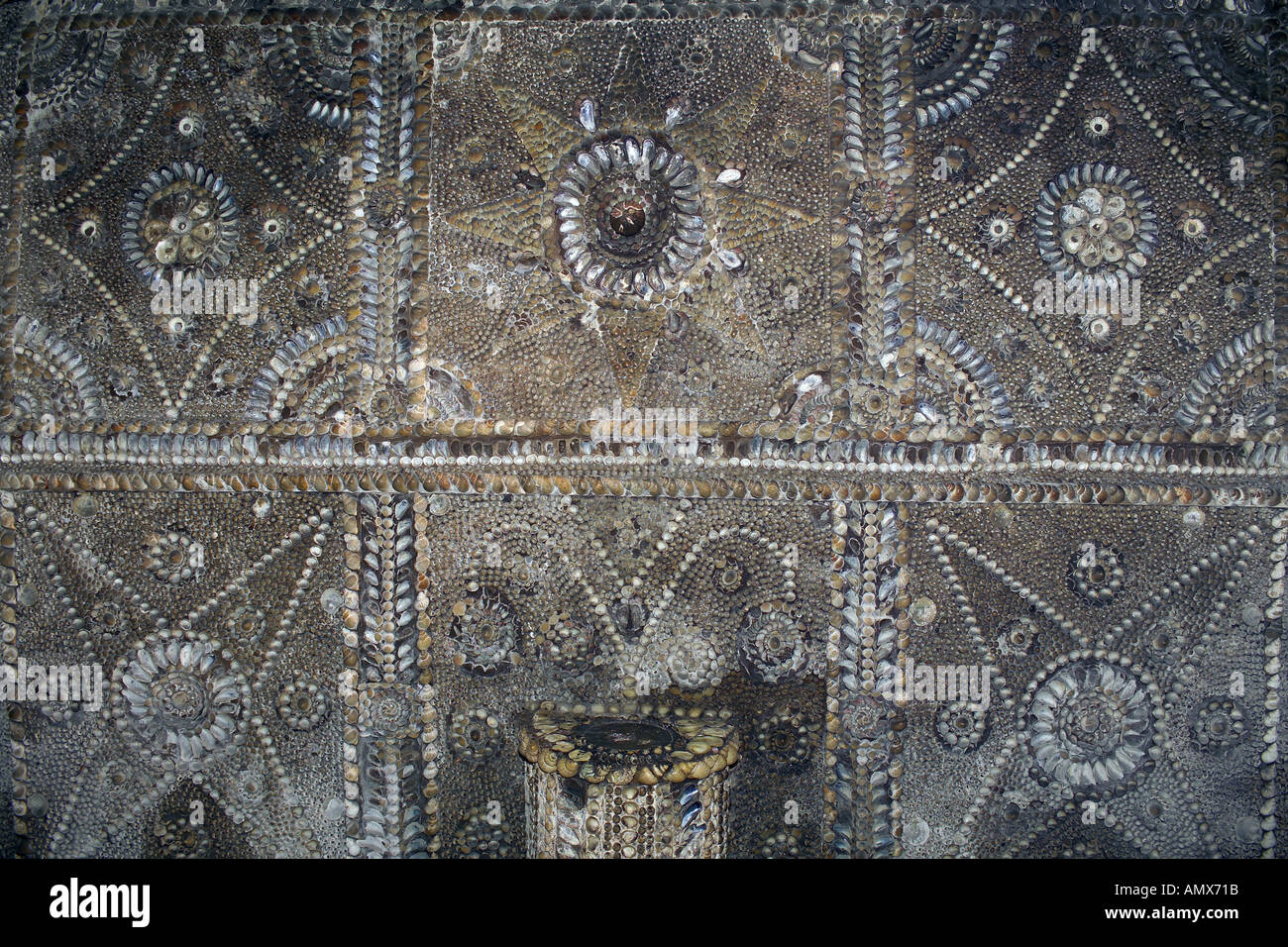 Shell grotto hi-res stock photography and images - Alamy