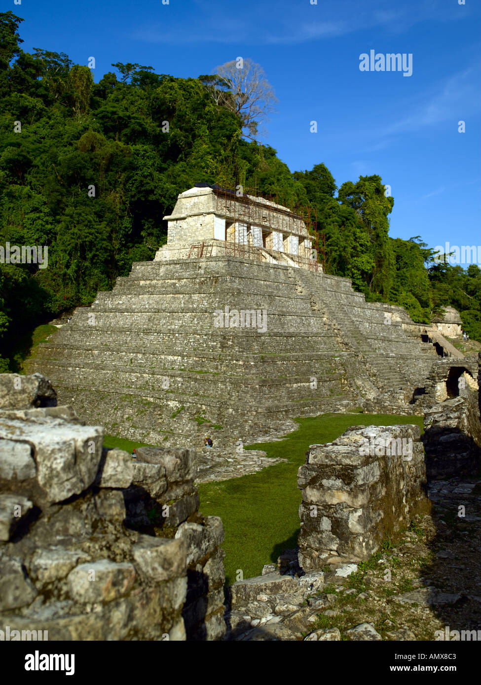 Maya temples palenque hi-res stock photography and images - Alamy