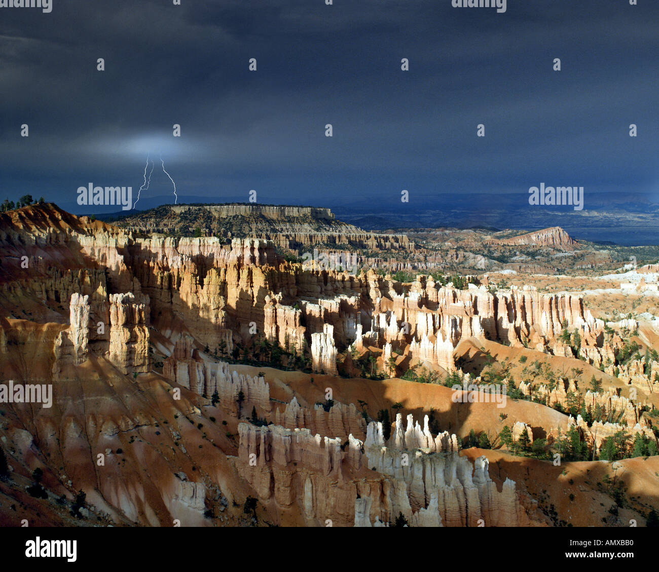 USA - UTAH: Bryce Canyon seen from Sunset Point Stock Photo - Alamy