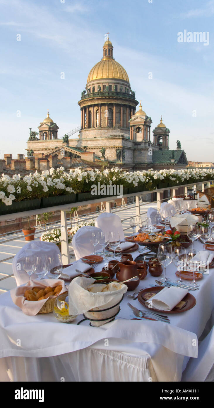 Russia setting hi-res stock photography and images - Alamy