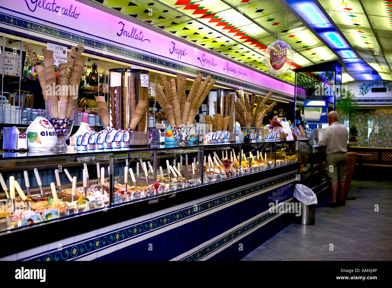Ice creme restaurant Stock Photo - Alamy