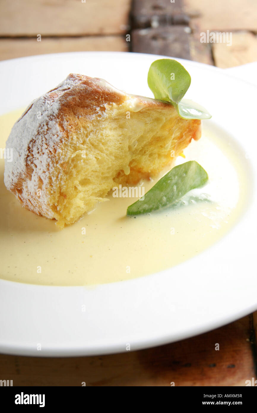 Custard coloured hi-res stock photography and images - Alamy