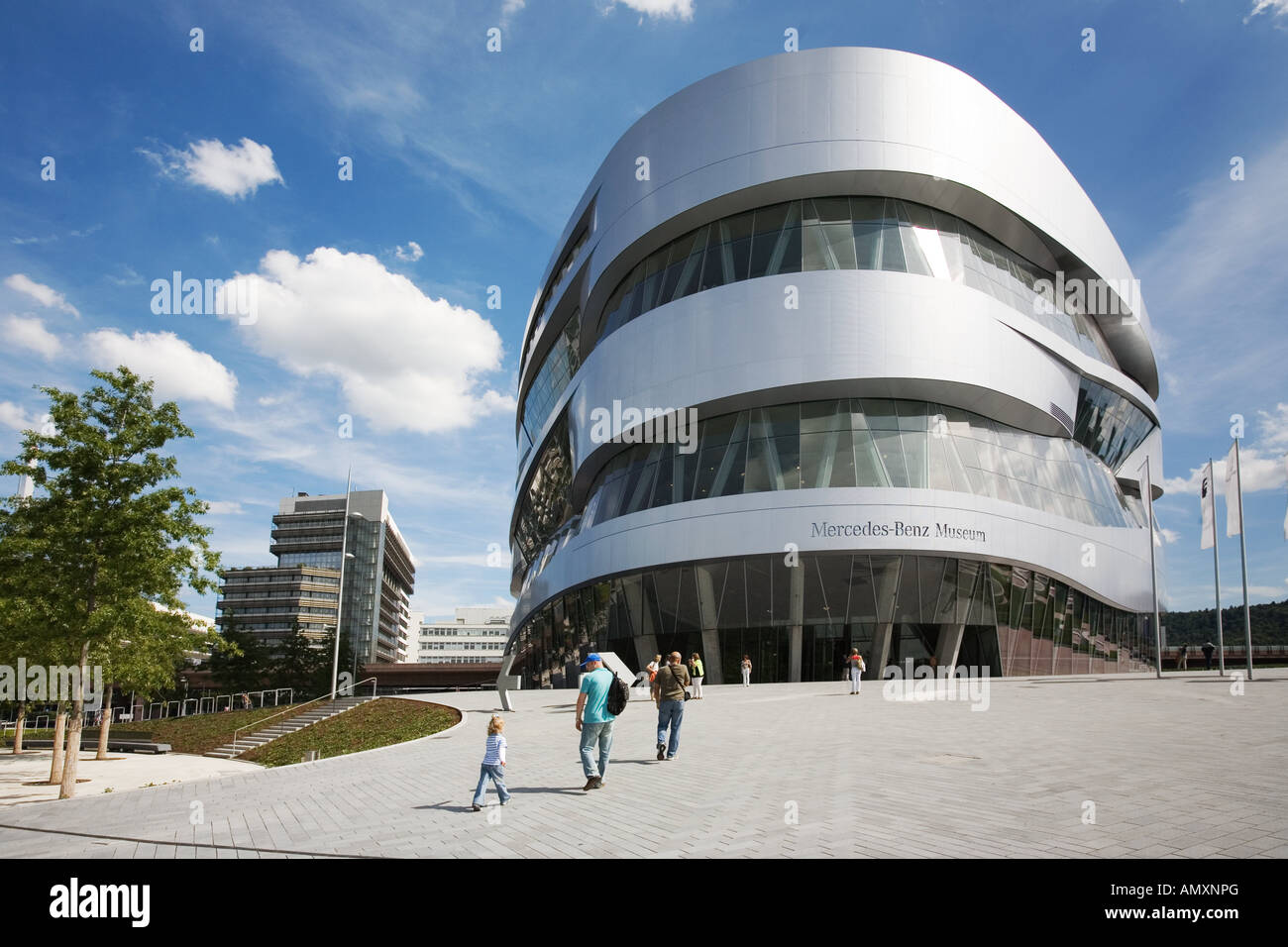 People in front of museum Daimler-Benz-Museum Stuttgart Baden ...