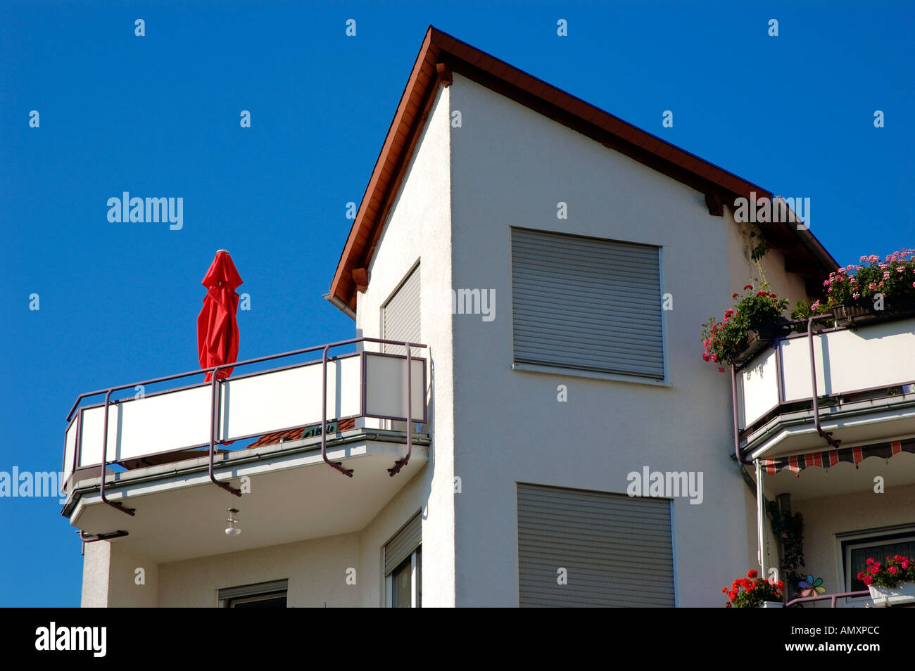 New building settlement with a family and terraced houses Stock Photo ...